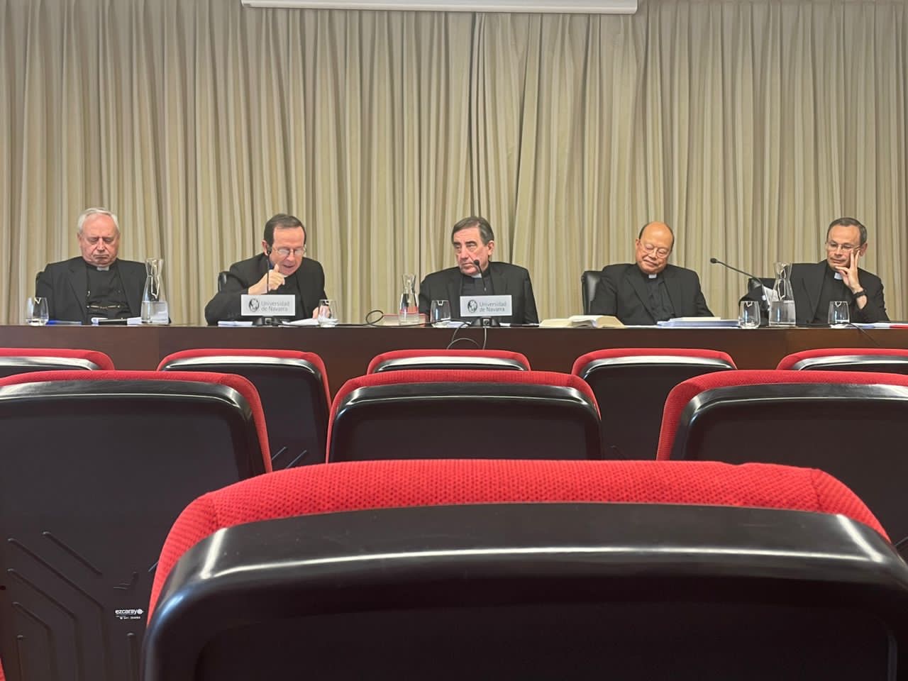 El Padre Valentine Anthony Umoh defiende su tesis doctoral – VU_BIBLIA ...